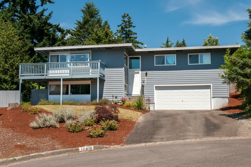 4 bed Kent home for sale: 12410 211th Place, Kent, WA 98031