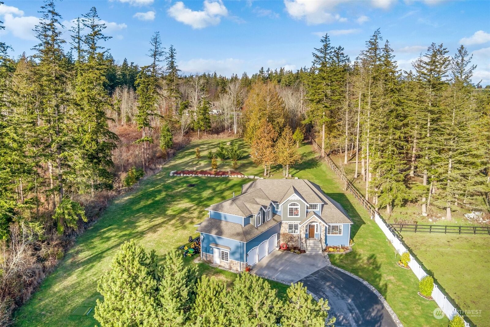 House for sale in Camano Island: 739 Hwy 532, Camano Island, WA 98282