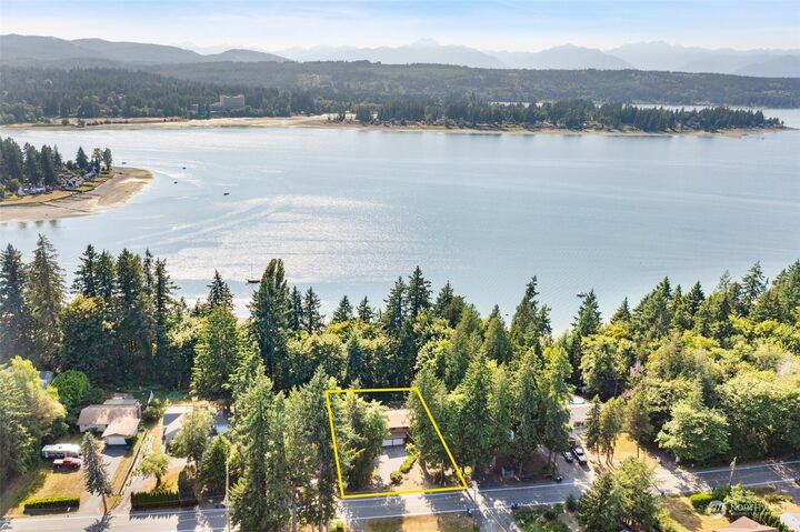 MLS#2138521: 3125 Rocky Point Road NW, Bremerton, WA 98312