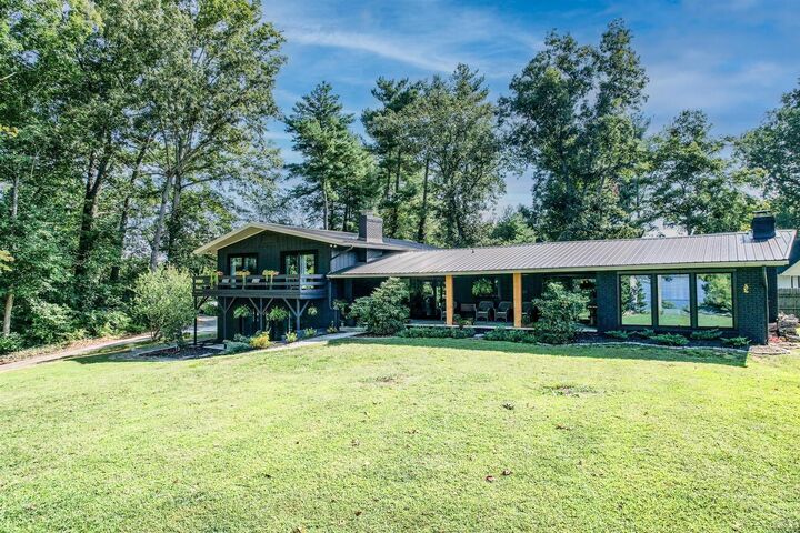 House for sale in Talbott: 2887 Lake Forest Circle, Talbott, TN 37877
