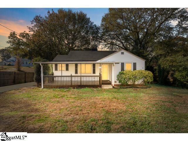 Home for sale in Greenville: 122 S Estate Drive, Greenville, SC 29605