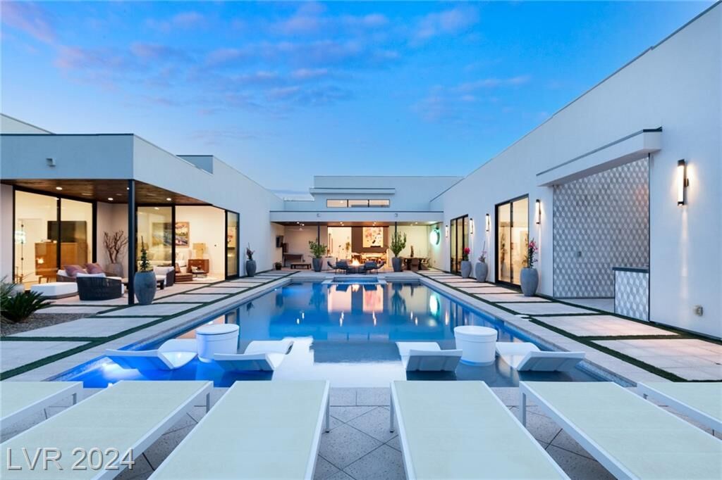 Home for sale in Las Vegas: 2190 Edgewood Avenue, Las Vegas, NV 89102