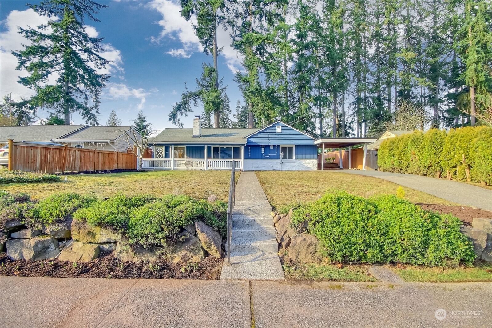 MLS#2325596: 23106 52nd Avenue W, Mountlake Terrace, WA 98043