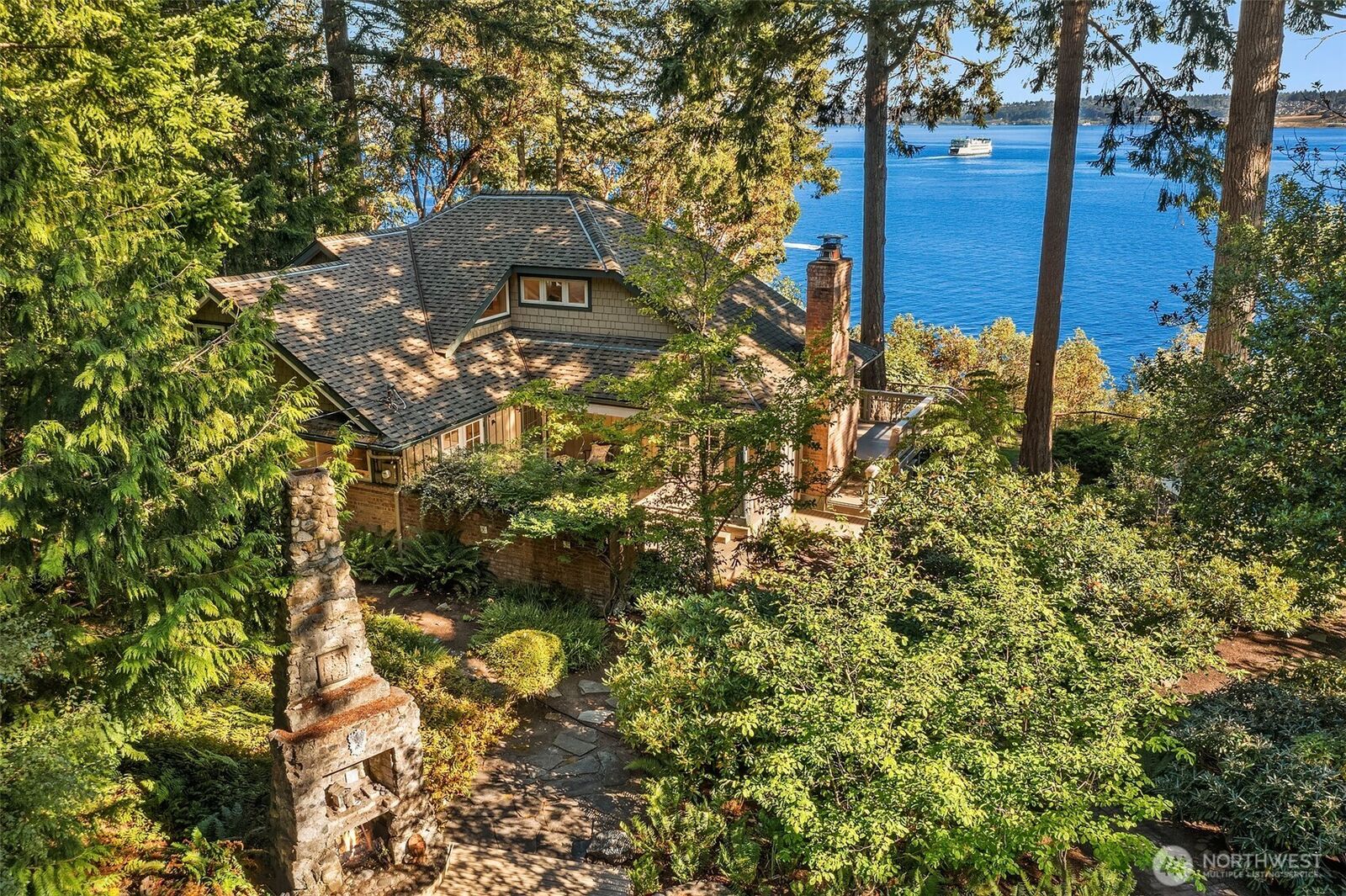Home for sale in Vashon: 14101 SW Pohl Road 1, Vashon, WA 98070