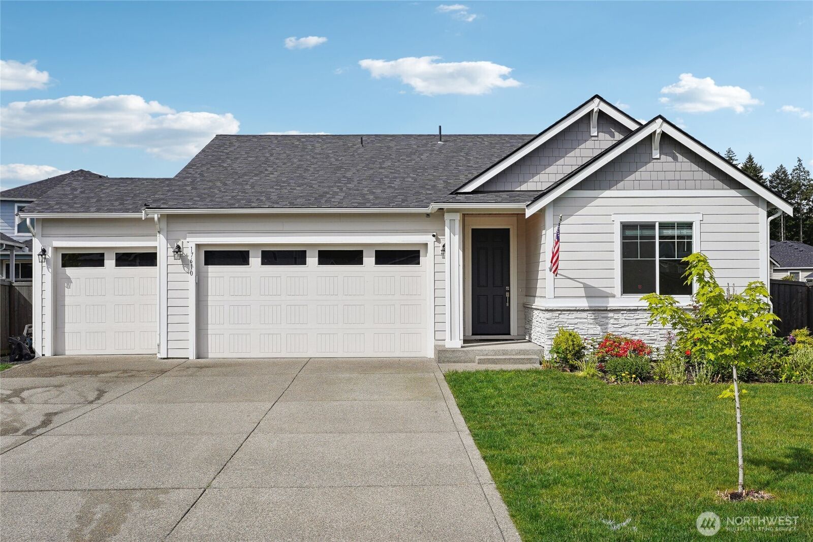 MLS#2379489: 17610 126th Avenue E, Puyallup, WA 98374