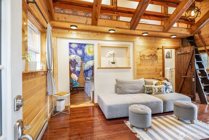 MLS#2380959: 451 Aspen Springs Road, Cle Elum, WA 98922