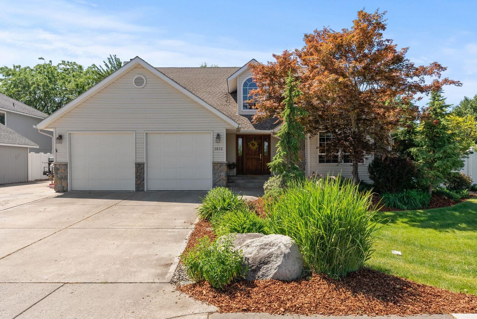 Home for sale in Spokane Valley: 3832 S Loretta Dr, Spokane Valley, WA ...
