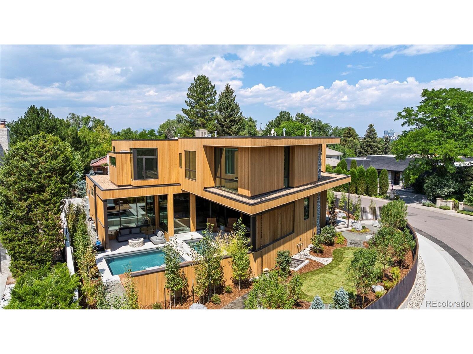 Home for sale in Denver: 1860 E Cedar Ave, Denver, CO 80209