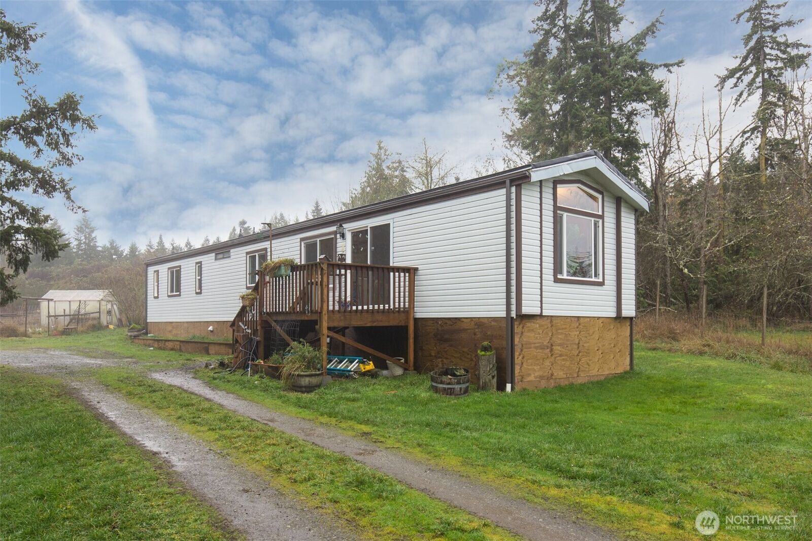 MLS#2460452: 501 McCarver Road, Port Angeles, WA 98362
