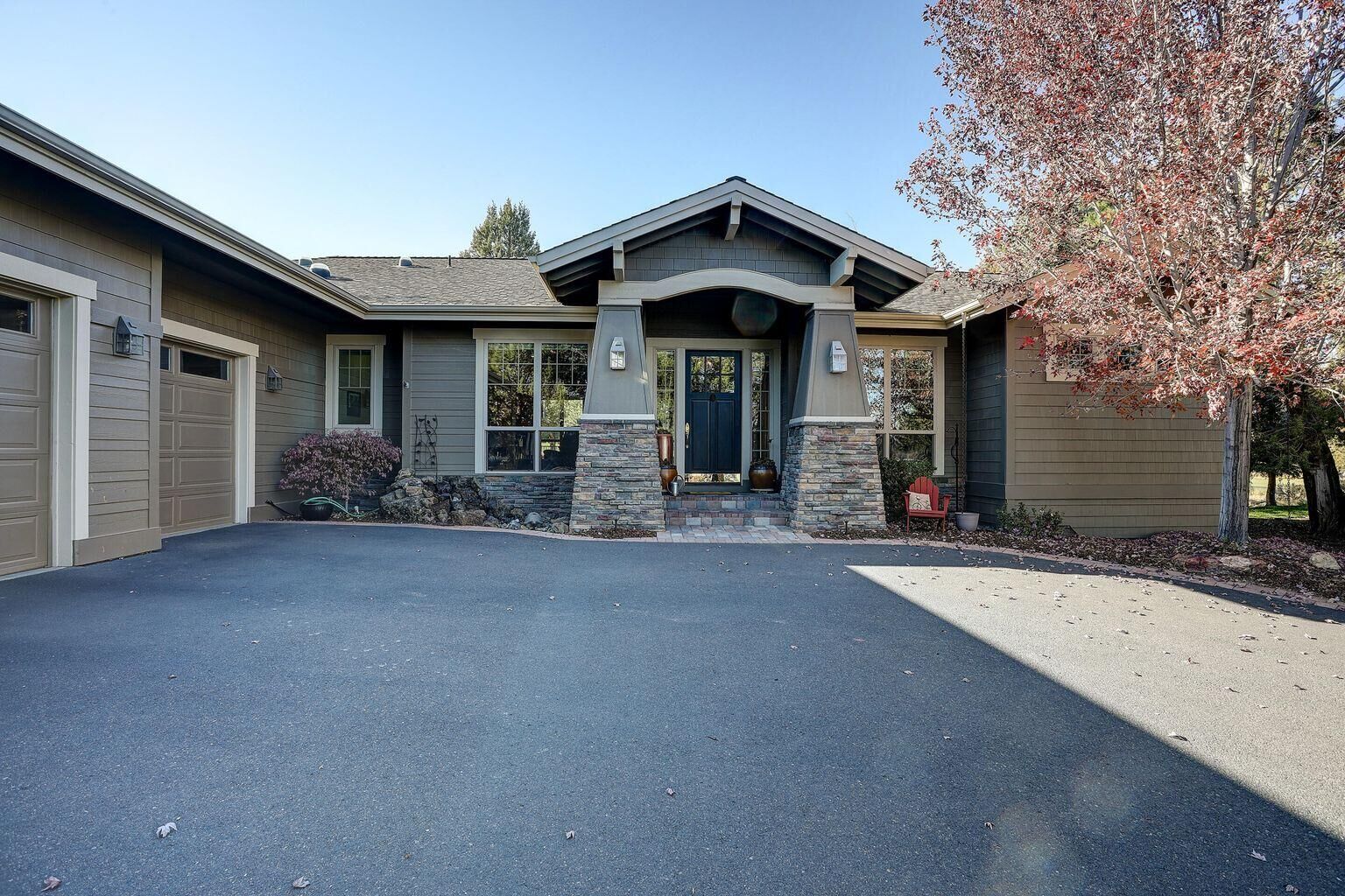Home for sale in Redmond: 665 Nutcracker Drive, Redmond, OR 97756